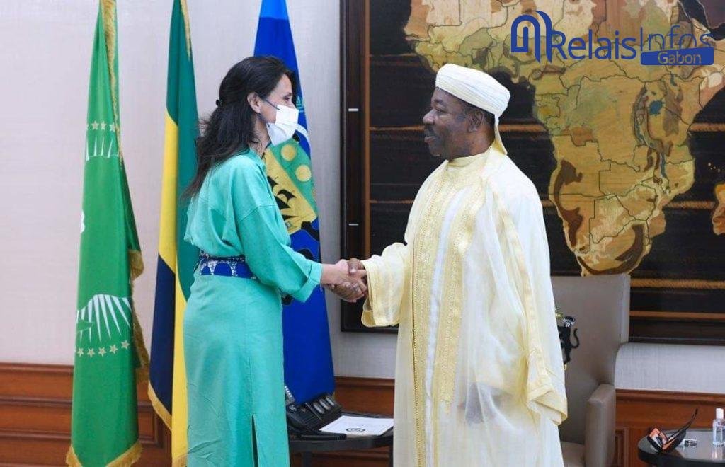 Gabon : Ali Bongo Ondimba devise avec Chrysoula Zacharopoulou – Relais ...